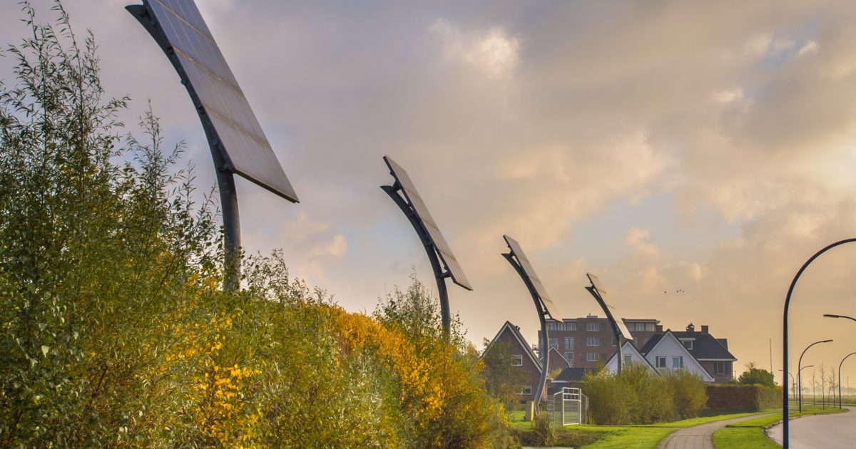 The future for small-scale low-carbon generation | UKERC | The UK ...
